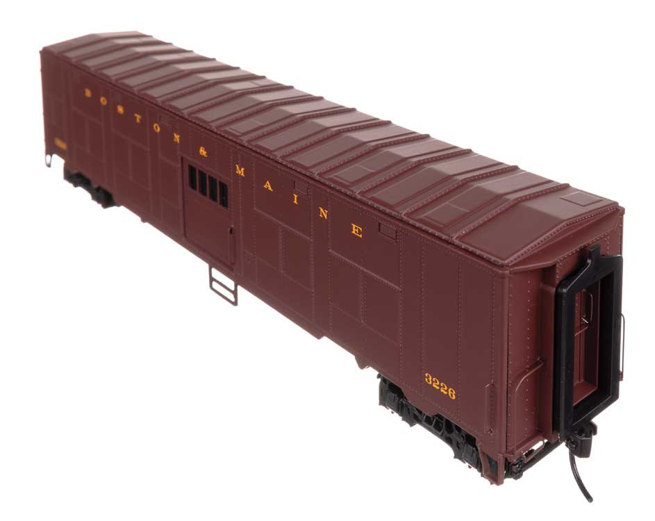 Walthers Proto 920-10849 - C&O-Style Express Boxcar Troop Sleeper ...