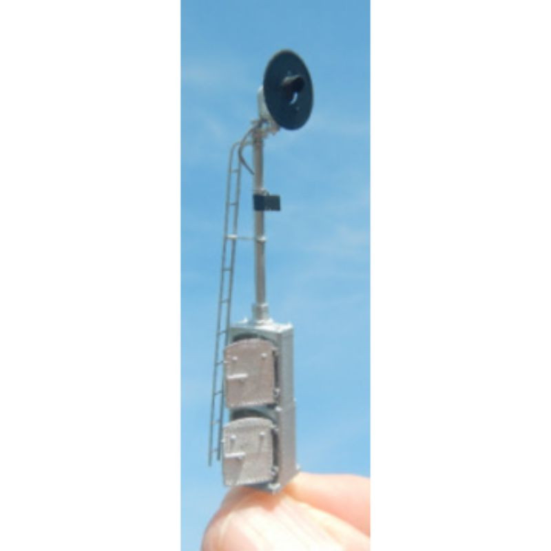 Showcase Miniatures 2304 - Tall Cabinet Mount Searchlight Signal - HO ...
