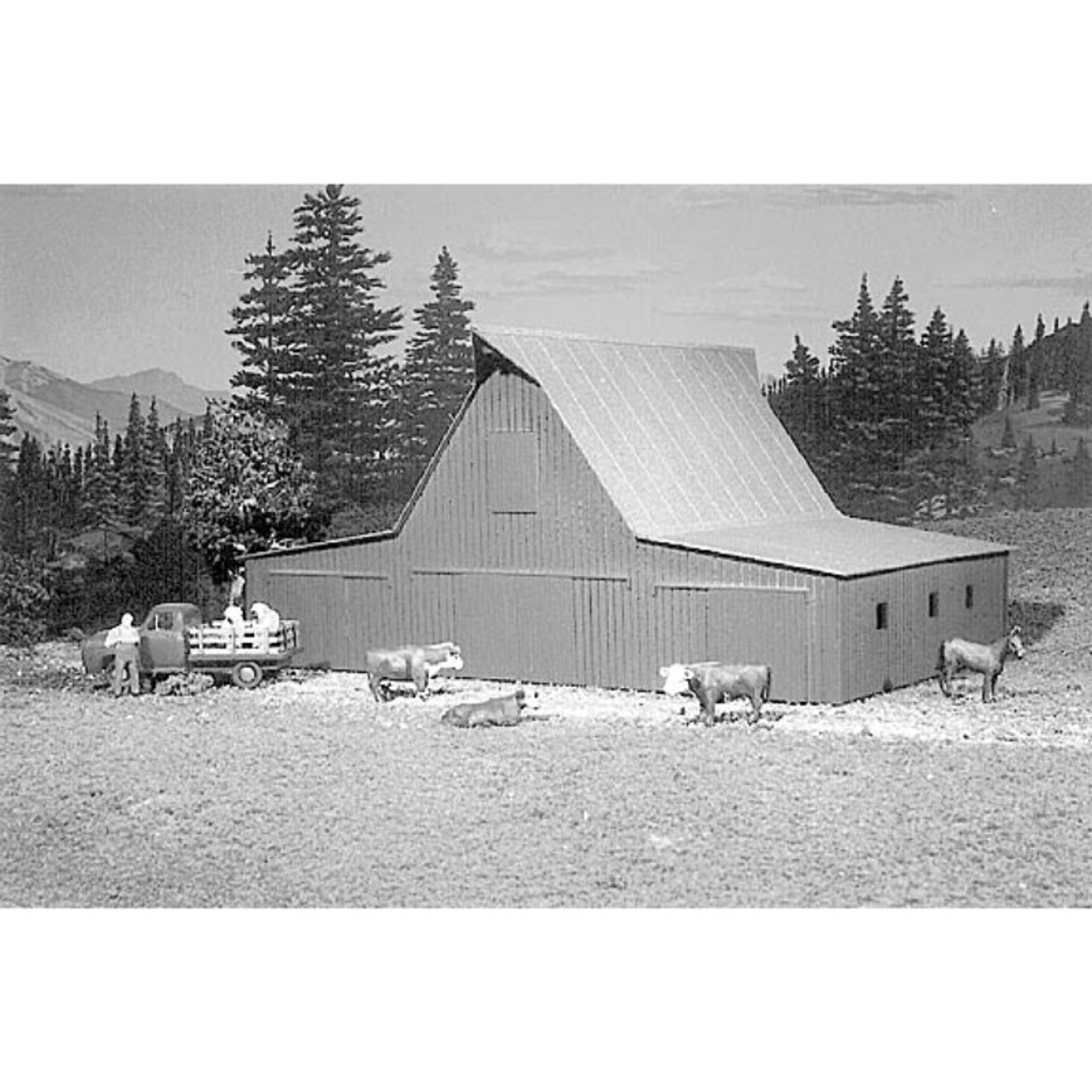 American Model Builders 711 Feeder Barn HO Scale Kit Midwest American Model Builders 711 Feeder Barn HO Scale Kit Midwest