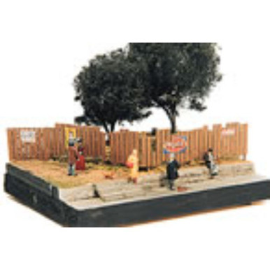 JL Innovative 305 - Custom Fencing - HO Scale - Midwest Model Railroad