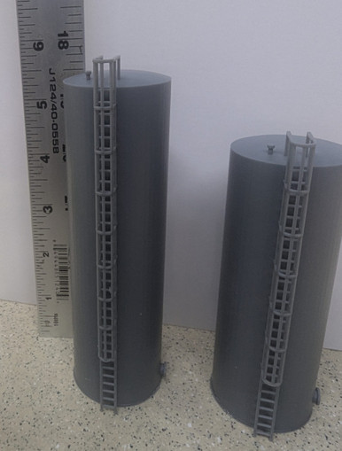 Whistle Stop Models HO7005 - 2 Large Tanks With Ladders - HO Scale ...