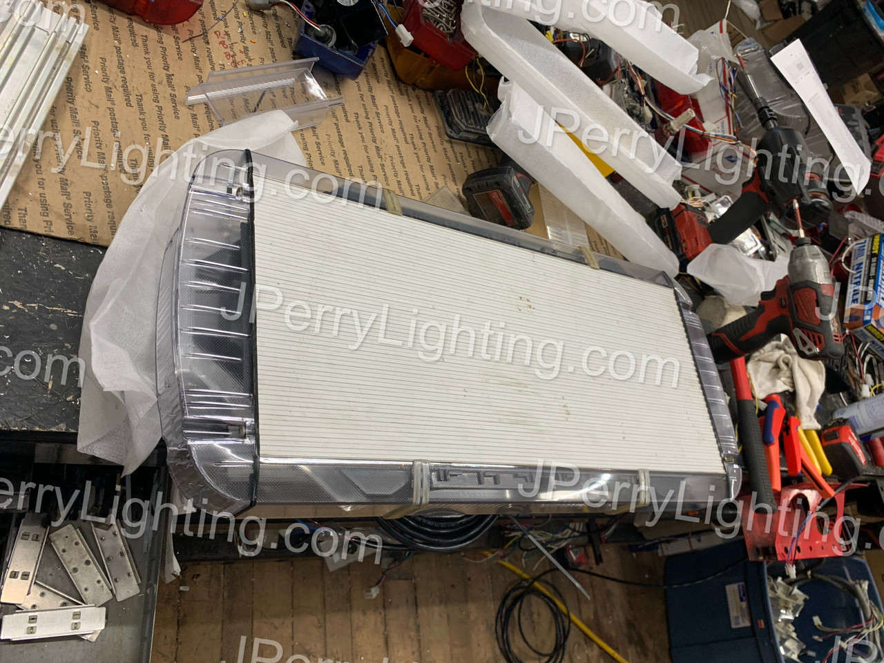 27" 8 head mini liberty BLUE - J. Perry Lighting