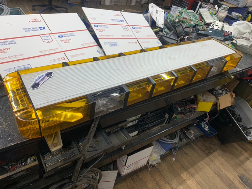 50" 9M Loaded Edge Lightbar 12 Strobe - J. Perry Lighting