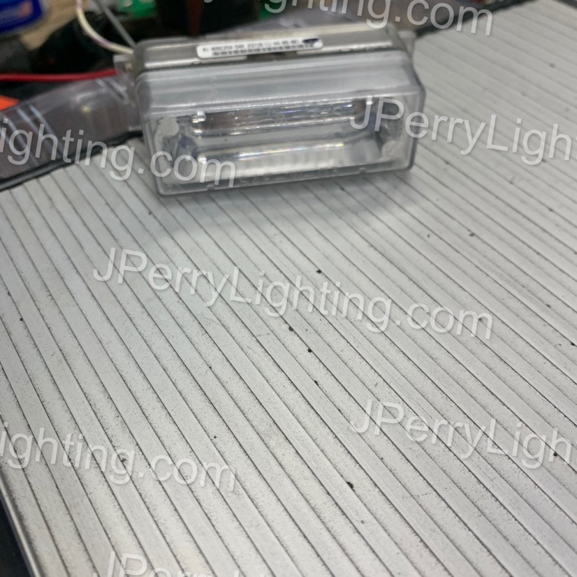 Whelen LIN3 4 Wire RED