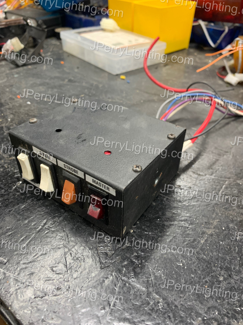 4 Switch box LOT 1764