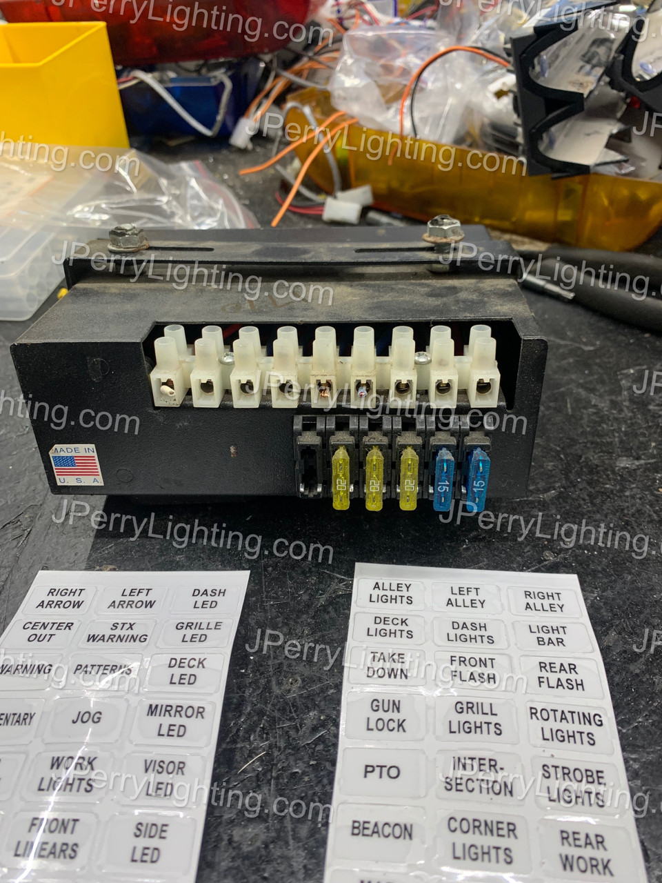 6 Switch Box LOT 1770