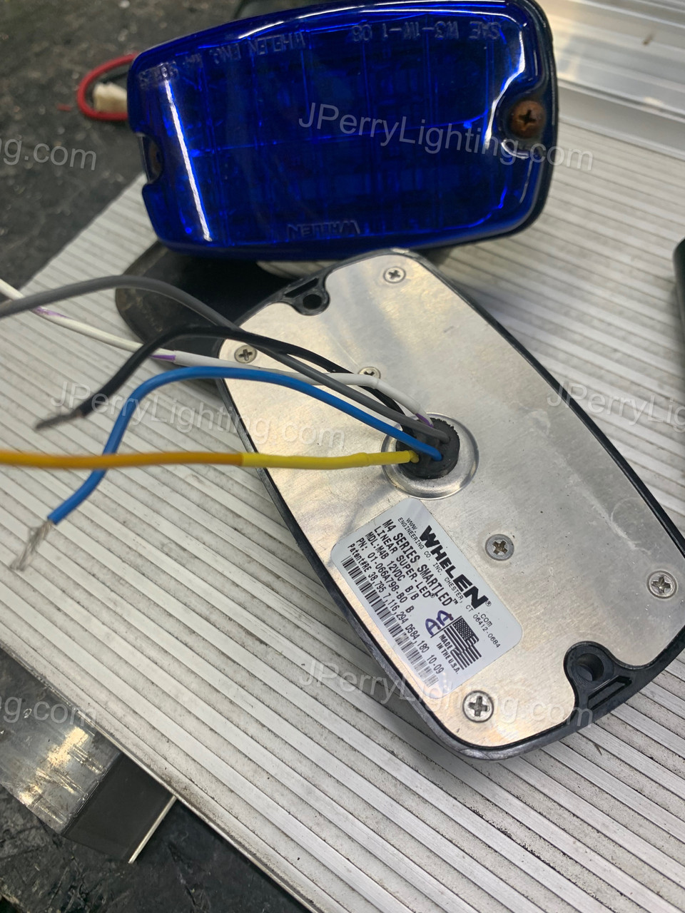 Whelen M4 BLUE 5 wire W CRUISE