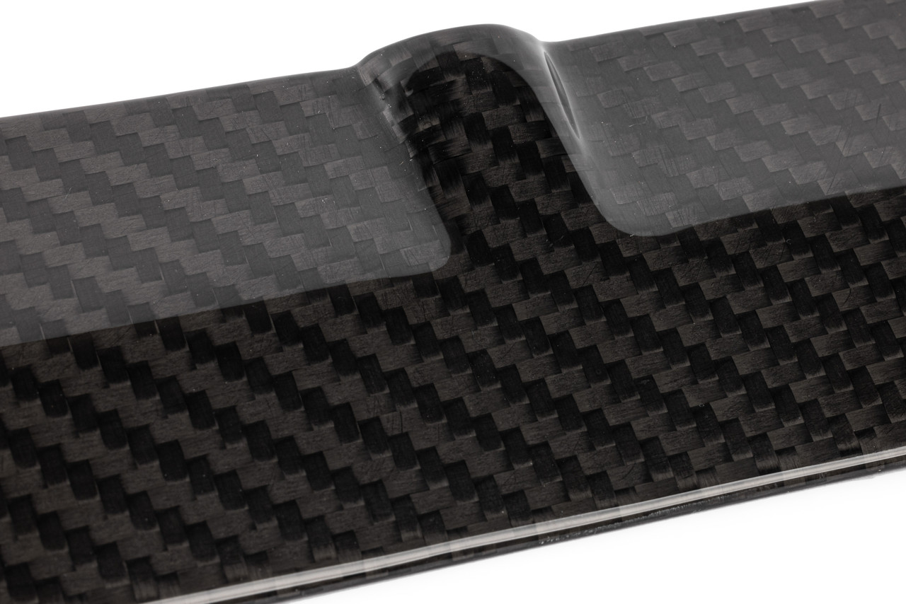 APR 2.5T Carbon Fiber Intake Manifold Cover Plate - WCT Performance Canada