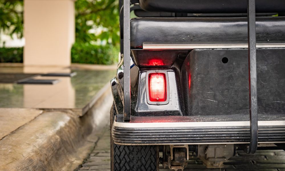 4 Signs It’s Time To Replace Your Golf Cart Batteries - GMI Energy