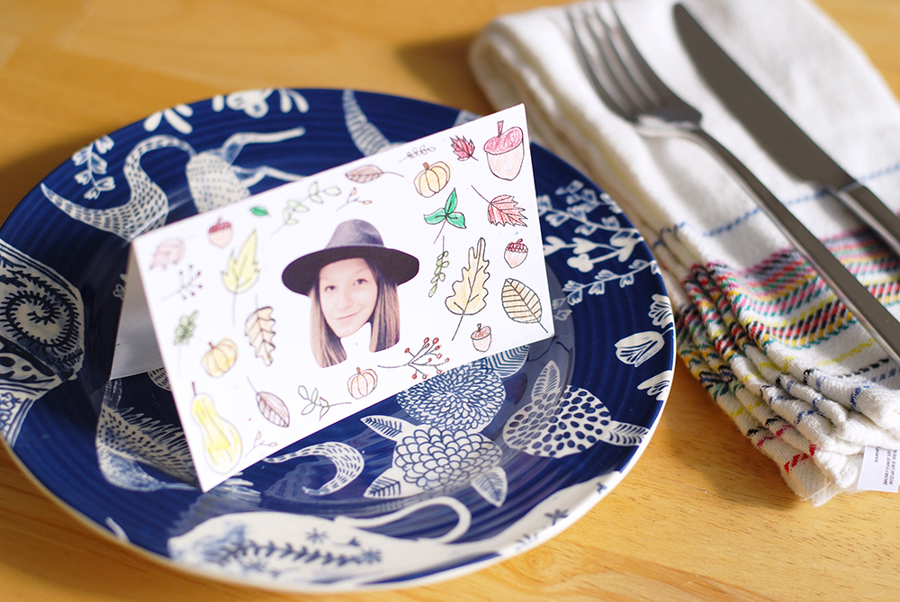 FREE Fall Placecard Printable - Stickerface