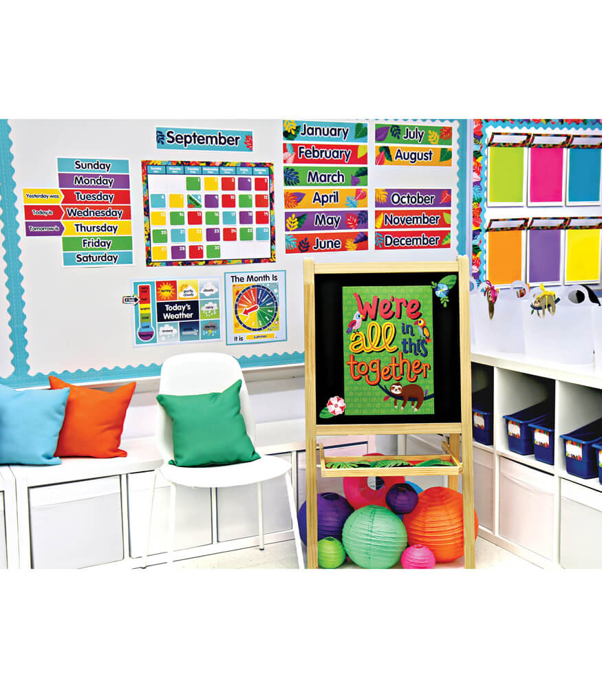 One World Calendar Bulletin Board Set