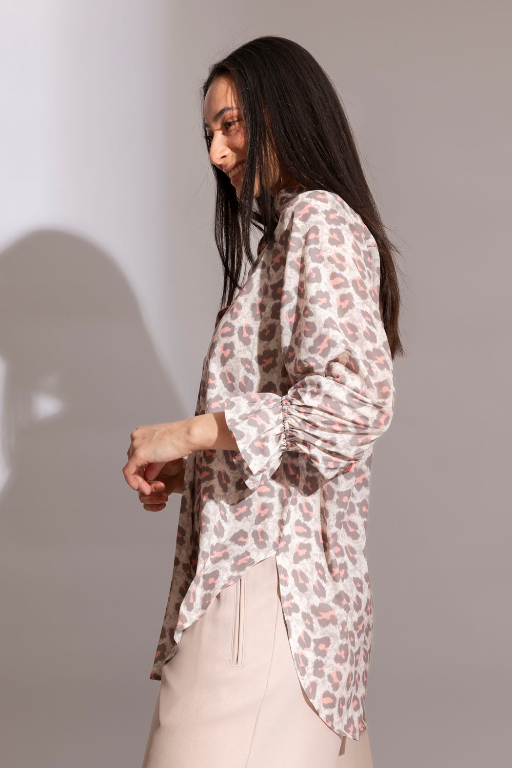 Pink Femme Blogger Shirt - Motto