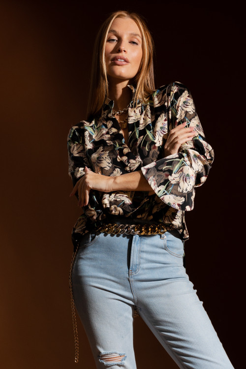 Black Floral Blogger Shirt - Motto