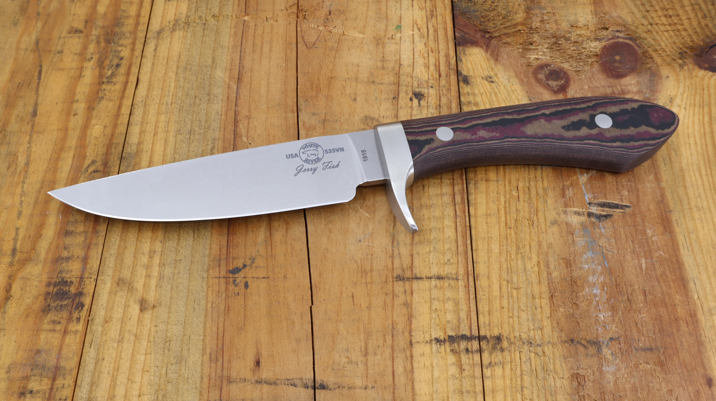 Custom Sendero Classic - Red & Black Richlite