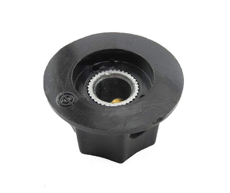 Black Fluted - synthCube