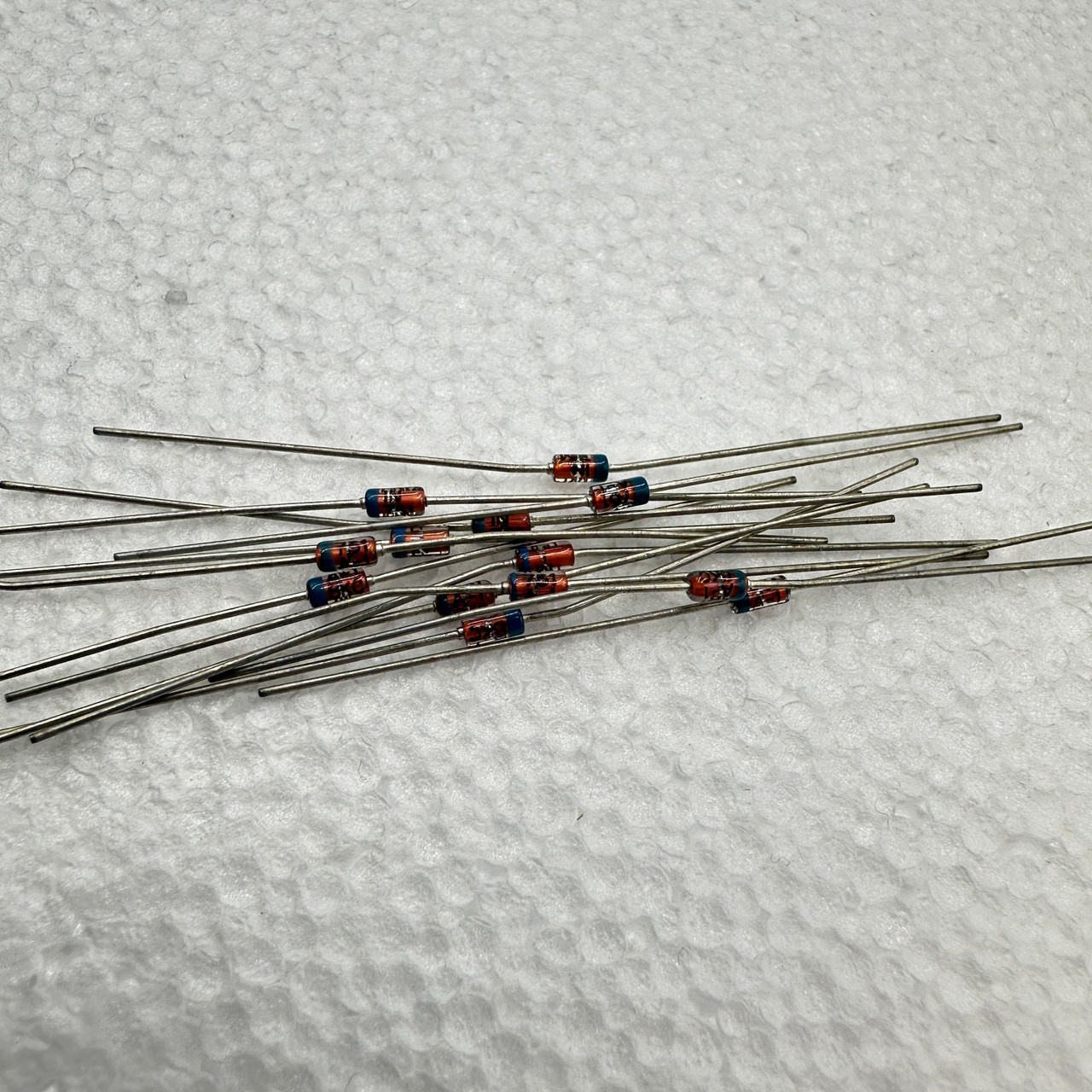 1N751A 5.1V Zener Diode, DO-35, Jan - synthCube