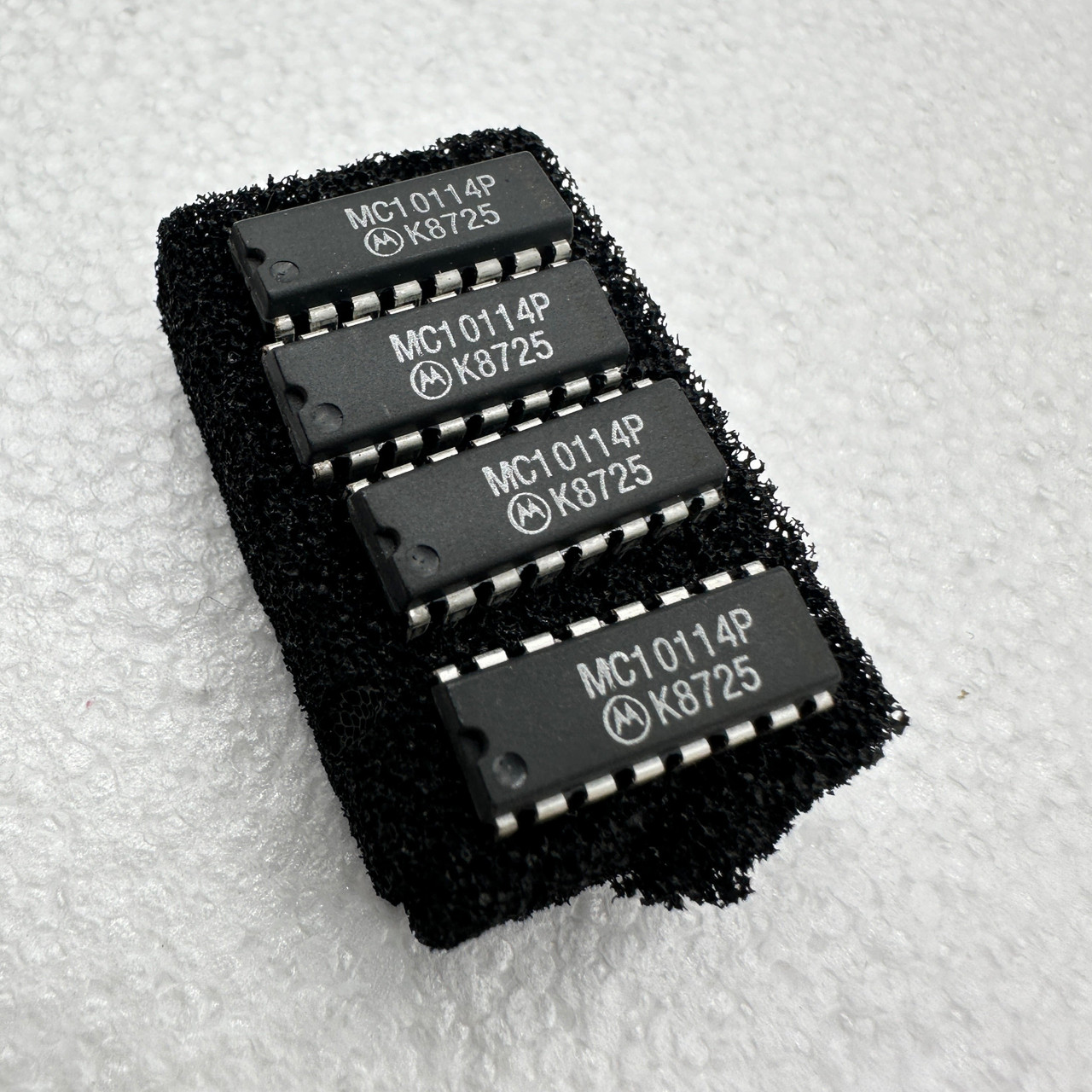 MC10114P Op-Amp DIP-16 - Rare & Reclaimed - synthCube