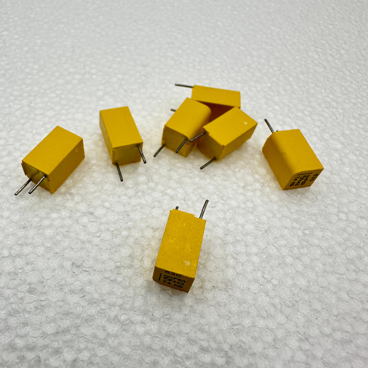 630pf .01uf Philips 443 Radial Polystyrene Foil Capacitor 63V 1%