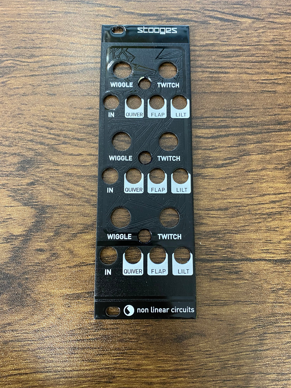 NLC1108 Stooges - synthCube