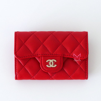 Classic Flap Card Holder 22K Red Quilted Caviar Light Gold Hardware