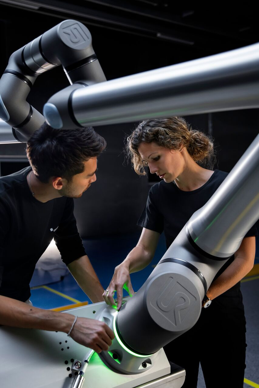 UR20 Collaborative Robot Arm | 20 kg Payload, 1750 mm Reach ...