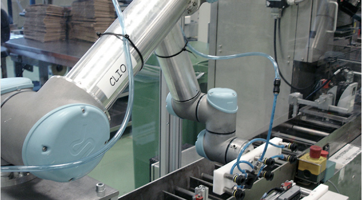 Universal Robots Case Study: Johnson & Johnson’s Assembly Line ...