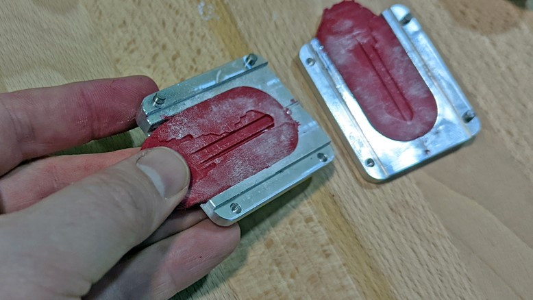 Key Mold and Cast Tray