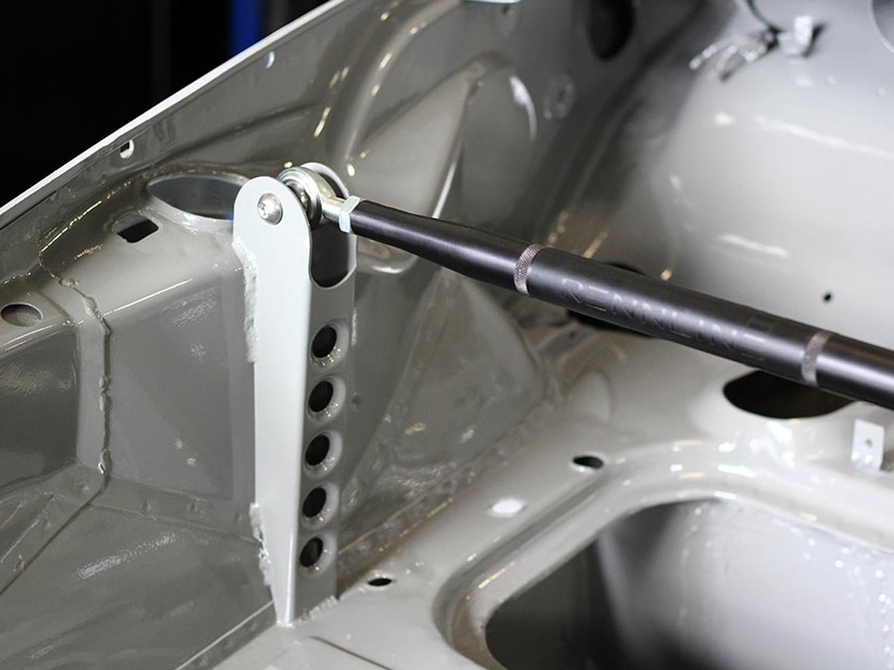 Porsche (997/987) Strut Tower Brace - 2 Point - Front