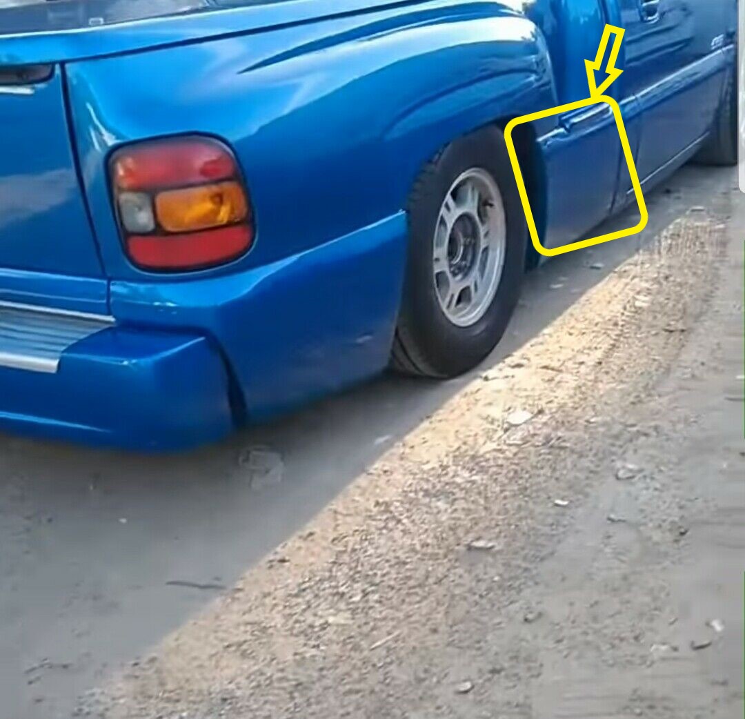 2003-2006 Chevy Silverado Step Side SS Cladding Front of Right Rear Wheel