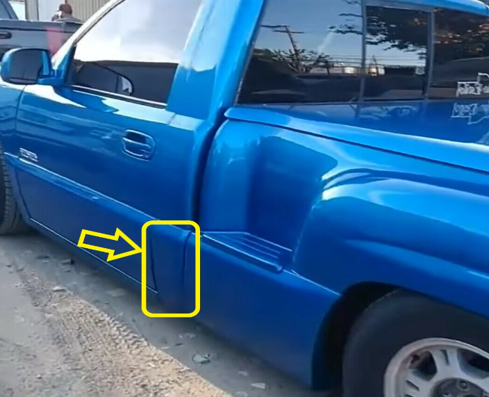 2003-2006- Chevy Silverado StepSide SS Cladding Left Cab Corner