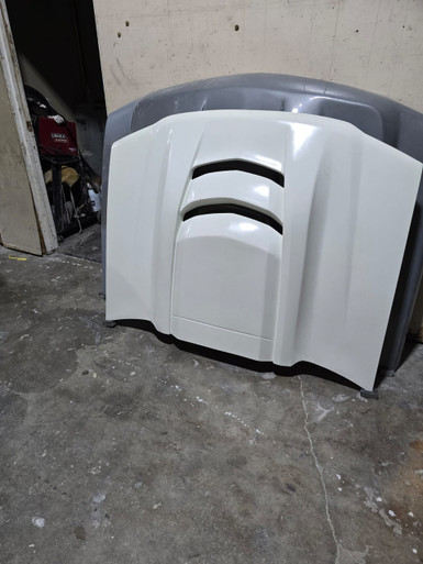2006-2009 Chevrolet TrailBlazer SS TBSS ZR1 Hood Fiberglass and Steel