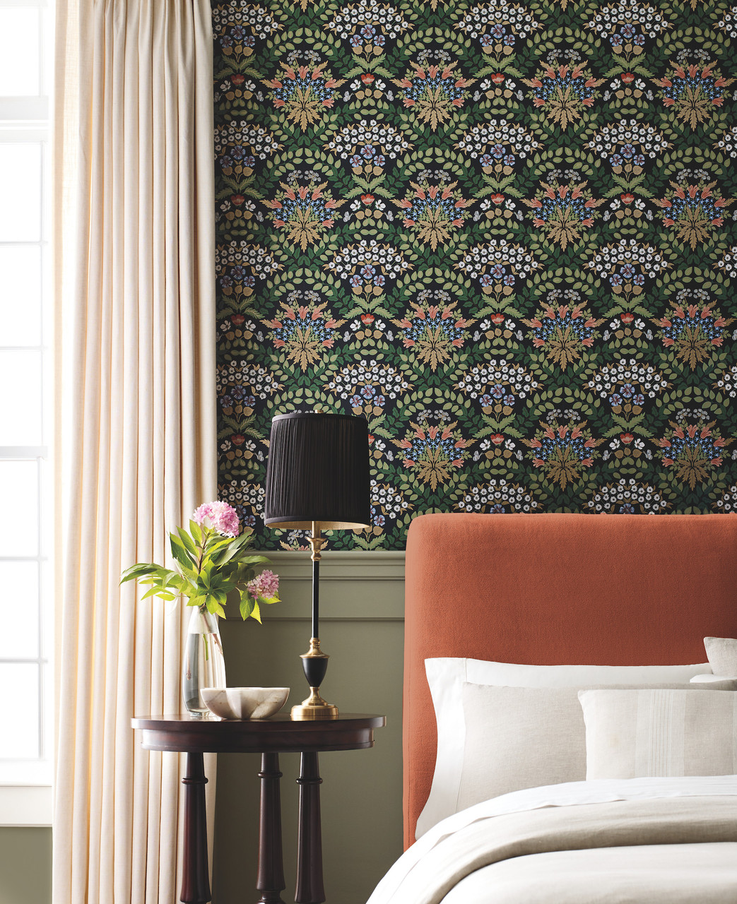 Bramble Wallpaper Black/Green - Mullers Paint & Design Co.
