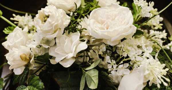 7 Mistakes to Avoid When Organizing a Flower Delivery - Rose & Blossom