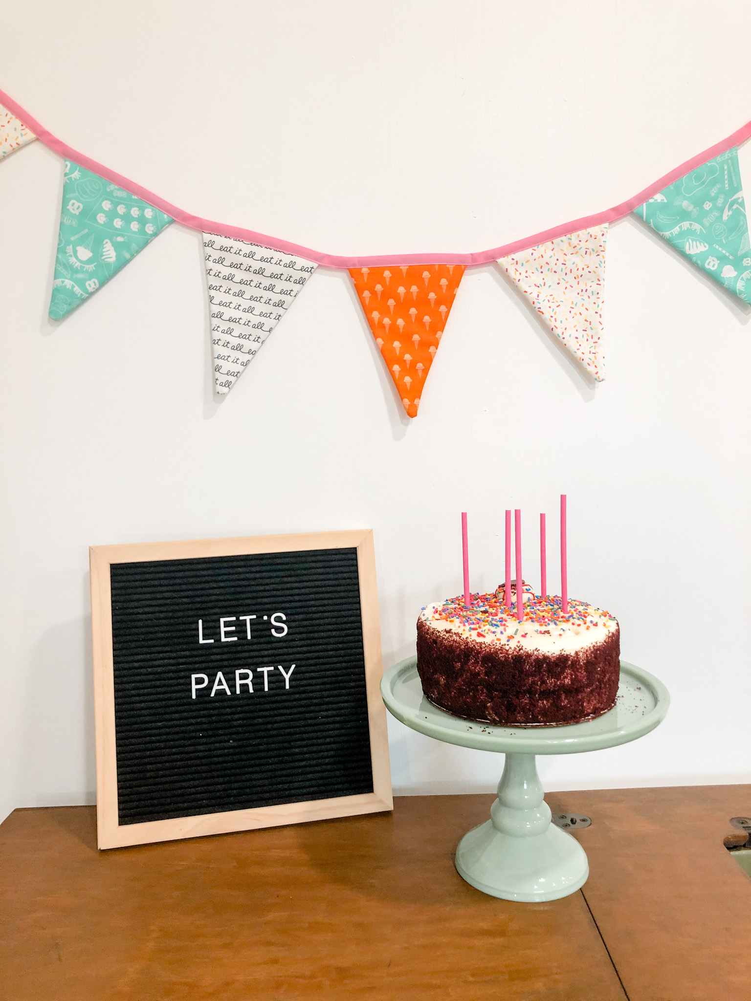 Tutorial: How to make a fabric party banner - Broadway Fabrics