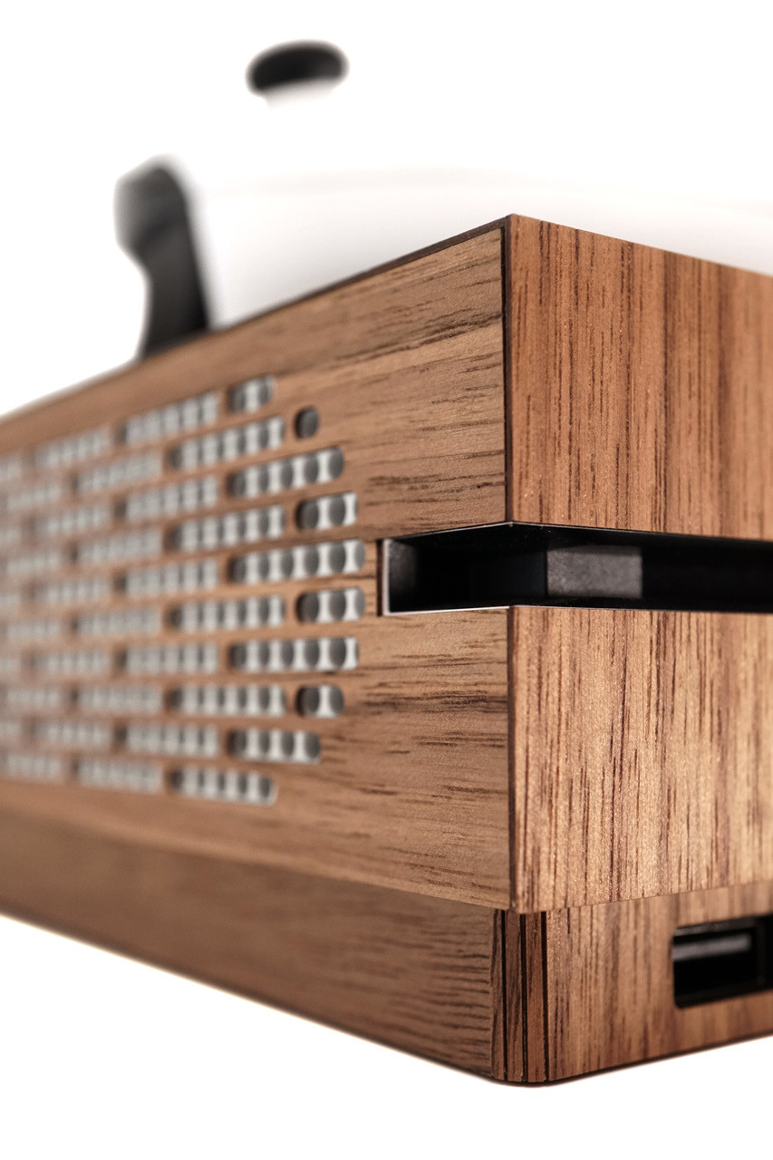 Toast Real Wood Cover for Xbox One