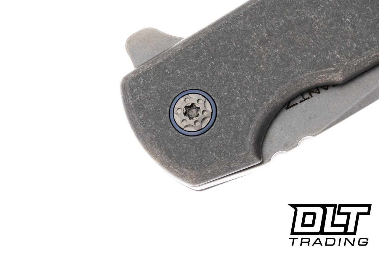 Defiant 7 Servo Titanium Blue Pivot Collar Dlt Trading