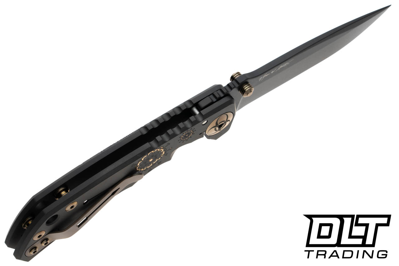 Spartan Blades Harsey Folder - Black & Gold Plague Doctor - Black ...