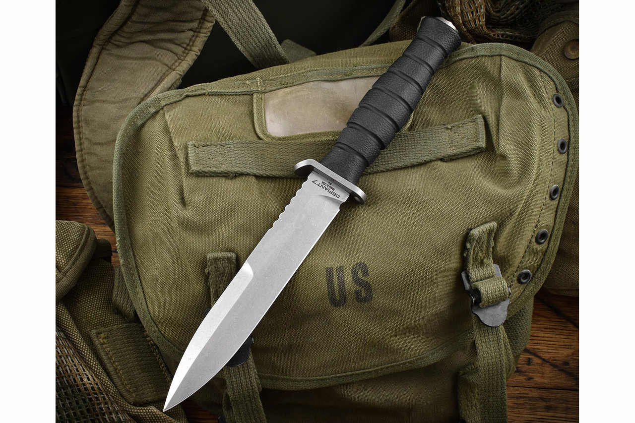 Defiant 7 M320 Black Injection Molded Handle Stonewashed 3v Blade