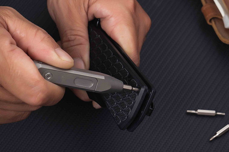 Olight Otacle D1 Titanium EDC Multi-Bit Driver - DLT Trading