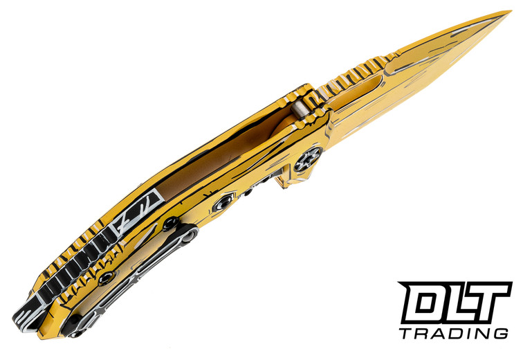 Heretic Medusa Manual Tanto Magnacut Yellow Cel Shading Aluminum