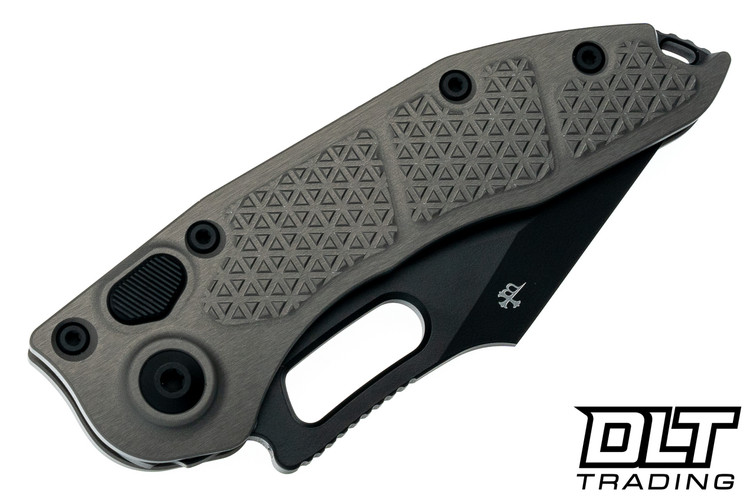 Microtech 169-1NC Stitch S/E - Natural Clear Handle - Black Blade - DLT ...