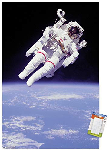 Trends International Astronaut - Floating Free in Space Wall Poster 22 ...
