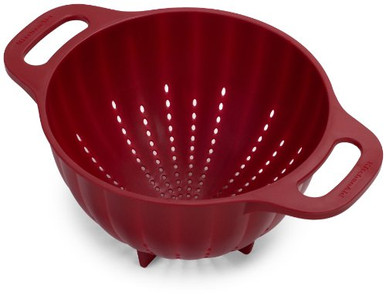 KitchenAid Plastic Colander/Strainer, 5-Quart, Red - Warehousesoverstock