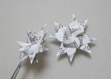 12 Moravian Stars_ German Stars_ Froebel Stars. Musical Notes Pattern ...
