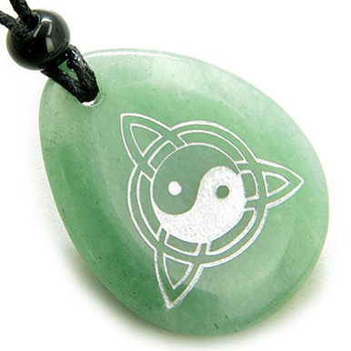 Magic Ying Yang And Celtic Triquetra Knot Amulet Green Quartz Pendant
