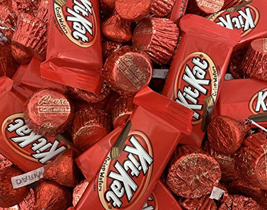 HERSHEY'S Red Wrap Chocolate Candy Assortment - KISSES Dark Chocolate ...