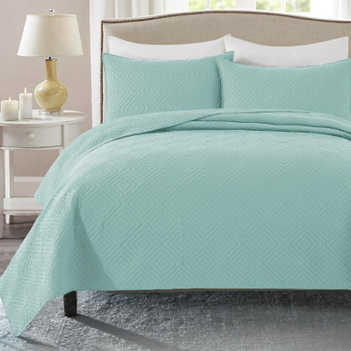 Exclusivo Mezcla 3-Piece Aqua Queen Size Quilt Set, Square Pattern ...
