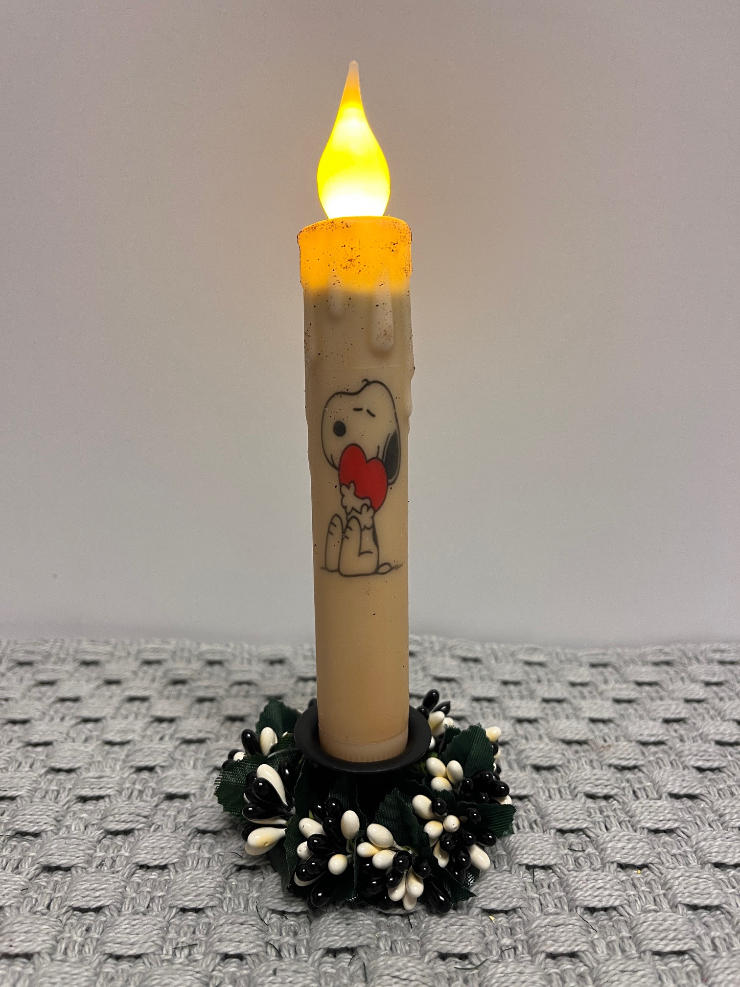 7" TIMER TAPER SNOOPY LOVE - SNOOPY HEARTS | Jake's Country Trading Post