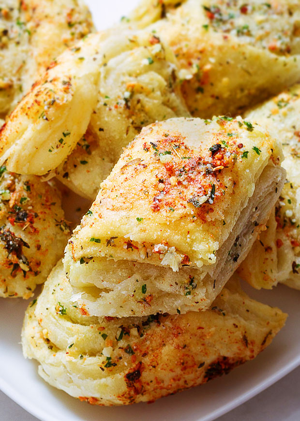 Baked Garlic Parmesan Puffs