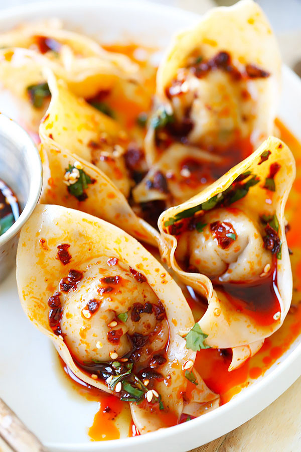 Sichuan Red Oil Wontons Recipe (红油抄手)